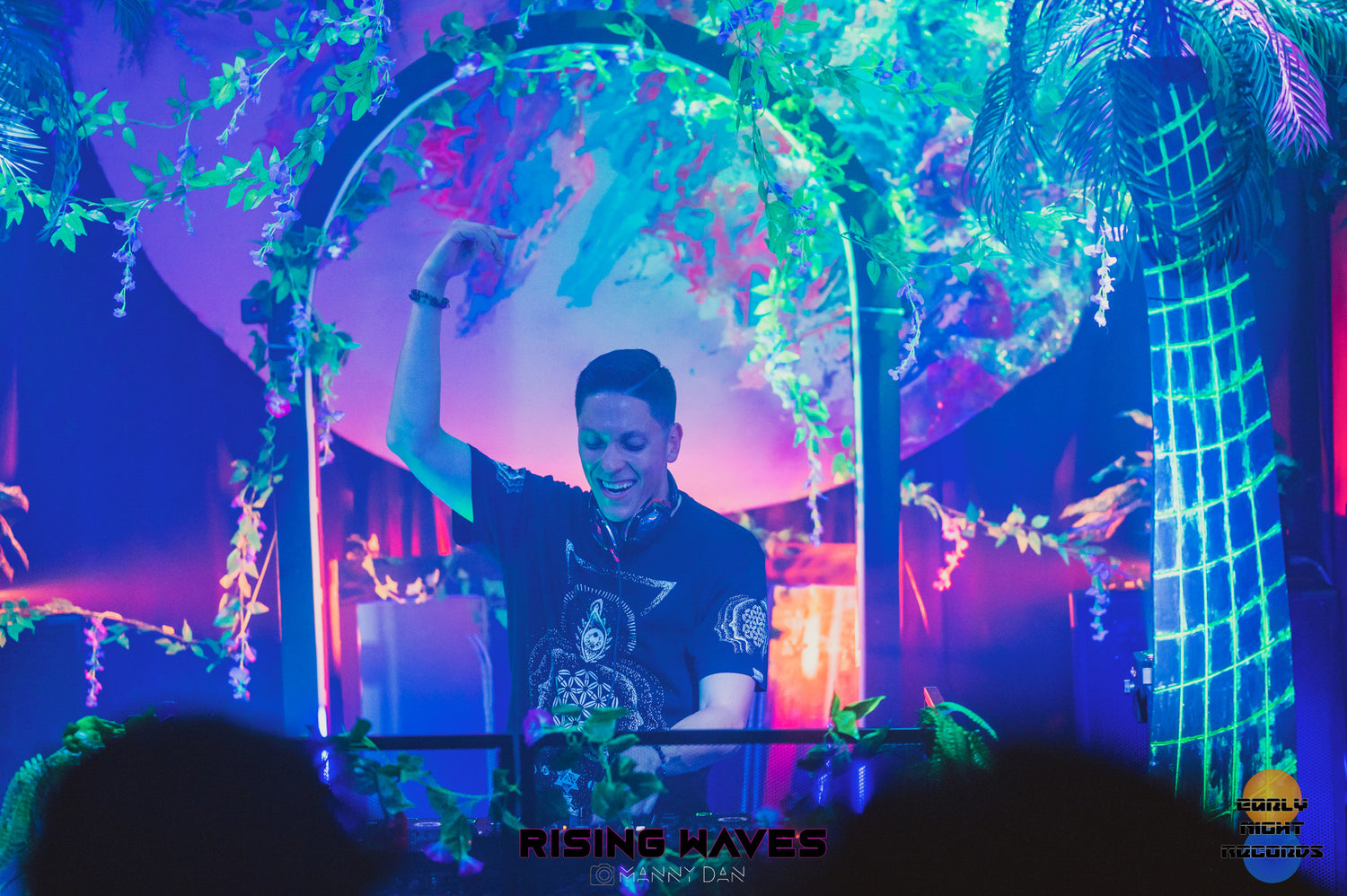 STAGE DESIGN – psilosiren